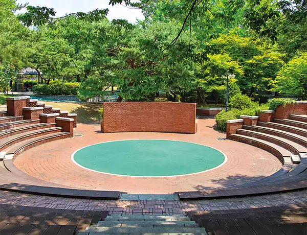 Luxury Flats in Ghaziabad | 3 & 4 Bhk Flats in Ghaziabad - Floral Pathways